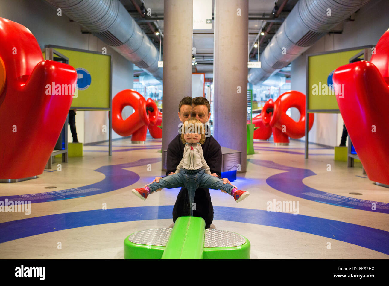 Looking in a fun house mirror hi-res stock photography and images - Alamy