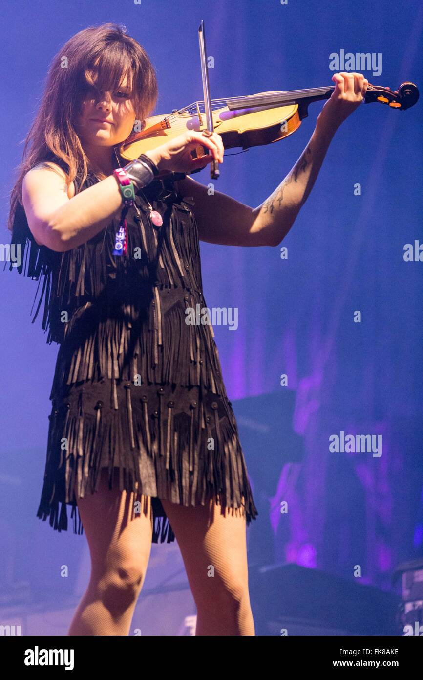 Okeechobee, Florida, USA. 6th Mar, 2016. Violinist TANIA ELIZABETH of ...
