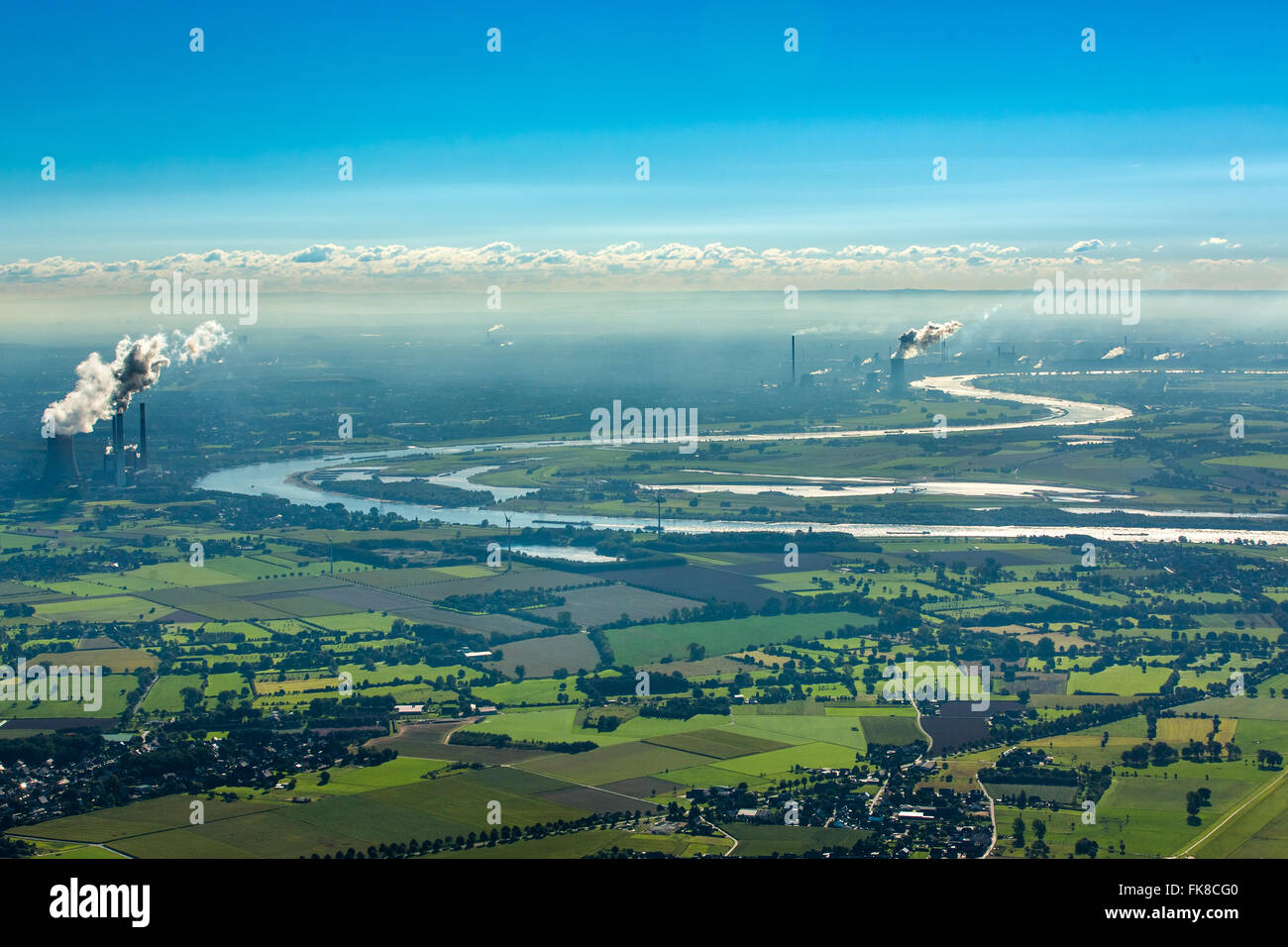 Aerial view, industry on the Rhine, Rhine bow at Beeckerwerth ...