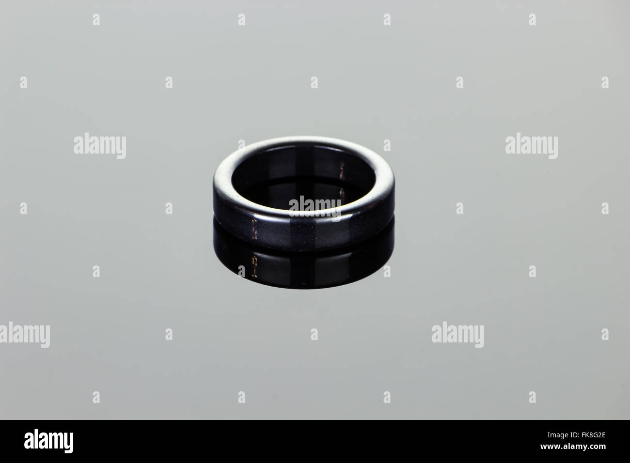 Round ring hi-res stock photography and images - Alamy