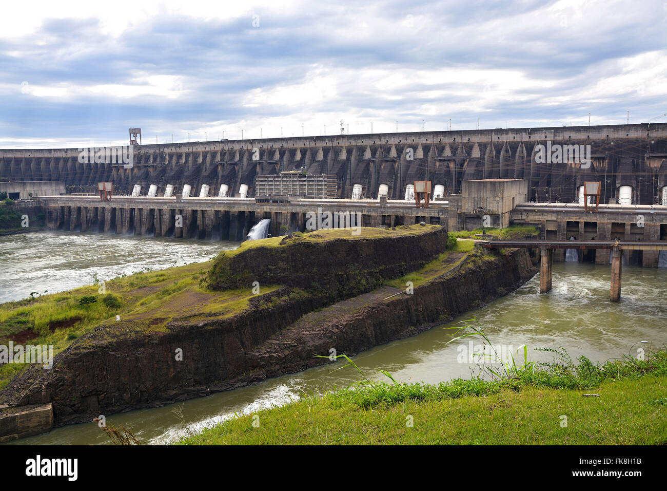 Itaipu Dam High Resolution Stock Photography and Images - Alamy