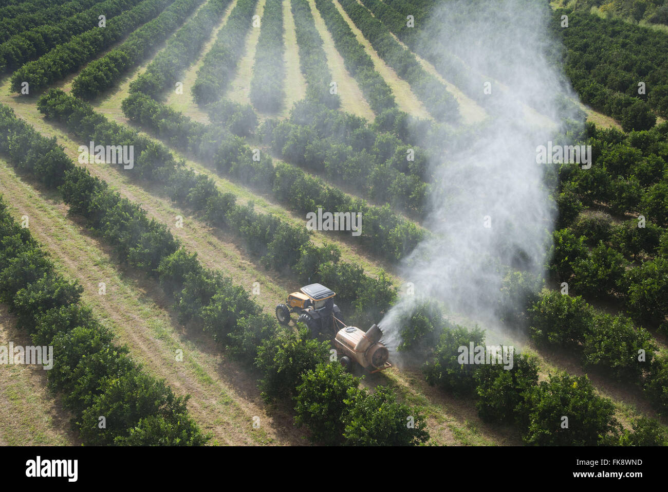 Aerial spraying hi-res stock photography and images - Alamy
