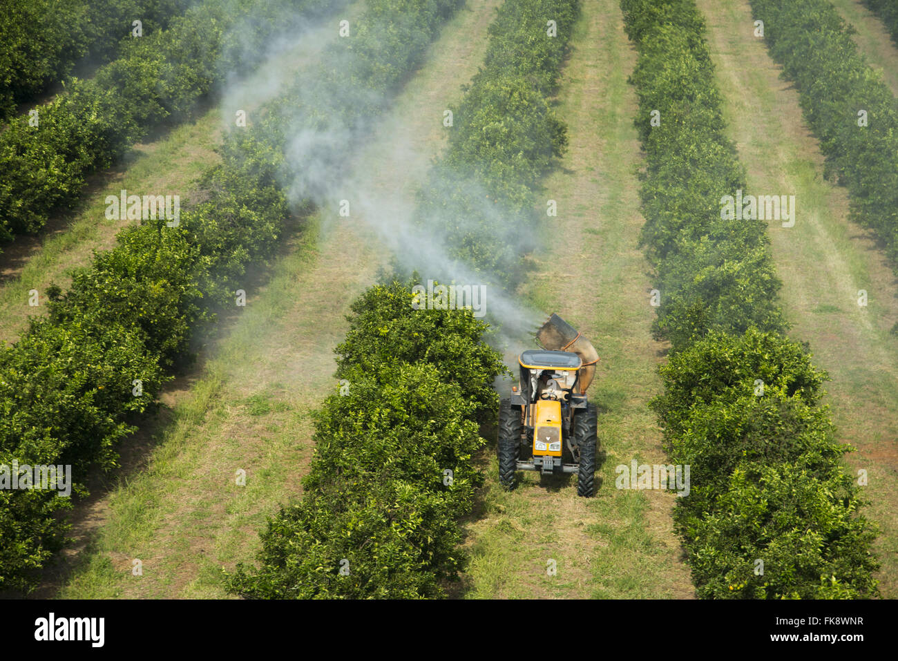 Aerial spraying hi-res stock photography and images - Alamy