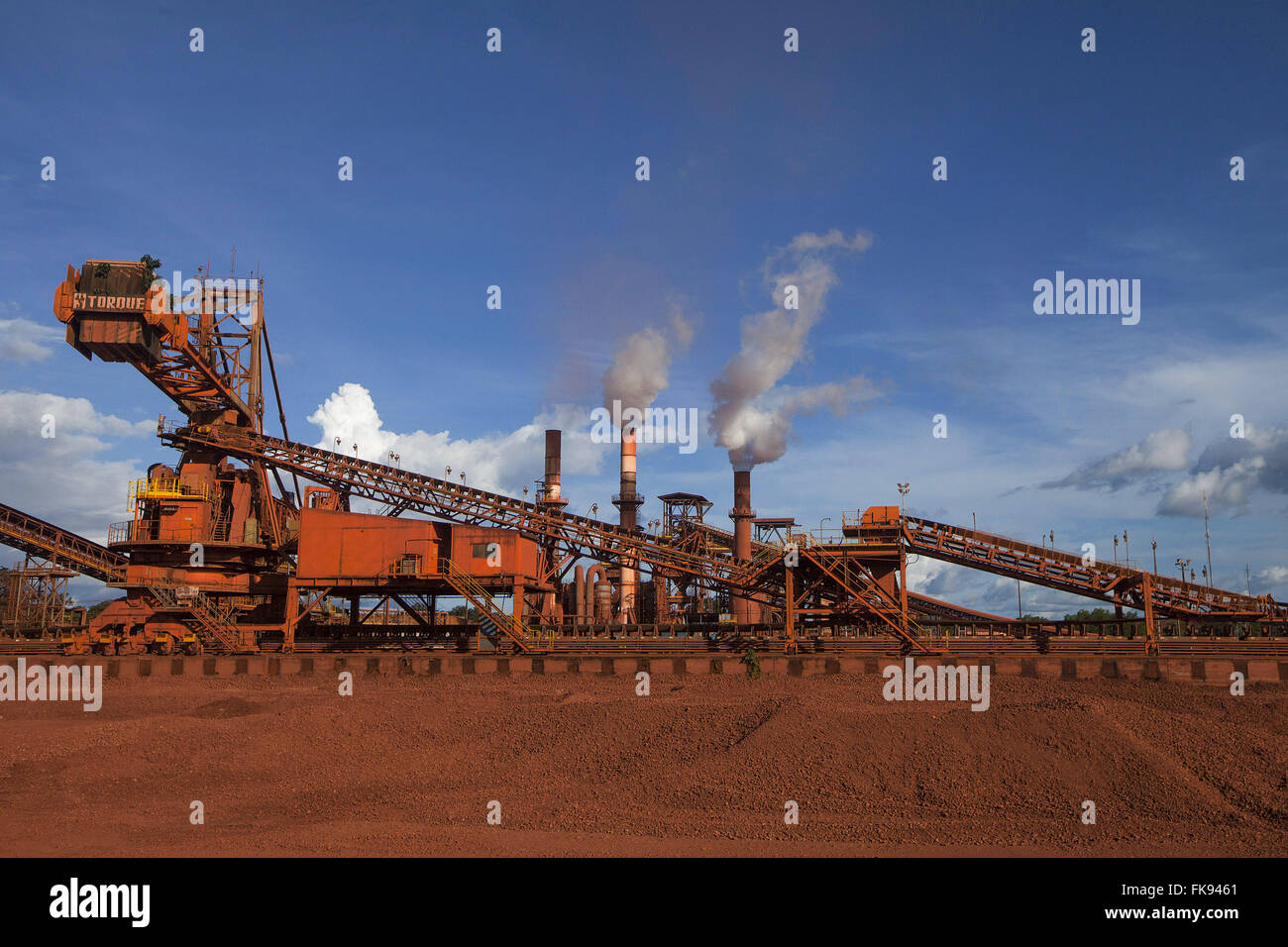 Bauxite factory hi-res stock photography and images - Alamy