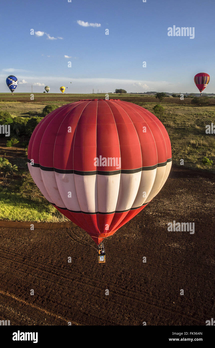 Balloons flying hi-res stock photography and images - Alamy