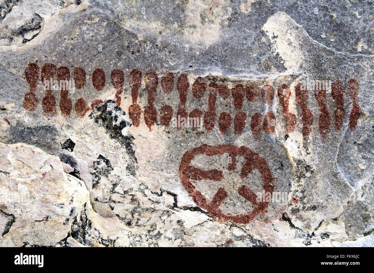 Rock inscriptions in Sitio Archaeological Alcobaca - National Park ...