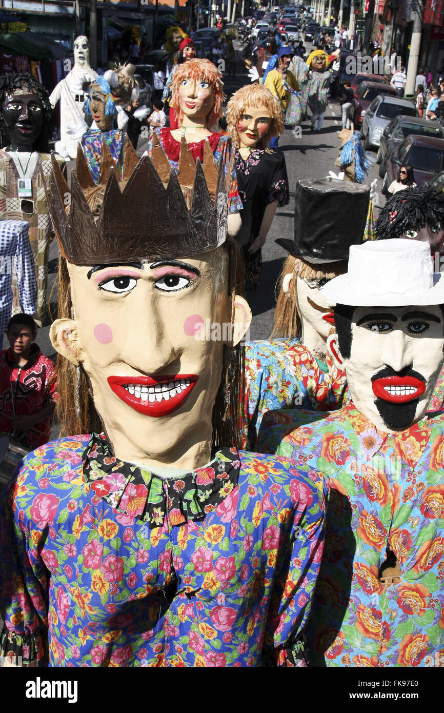 Parade of Snowmen Street Festival of Traditional Paulista Culture of ...