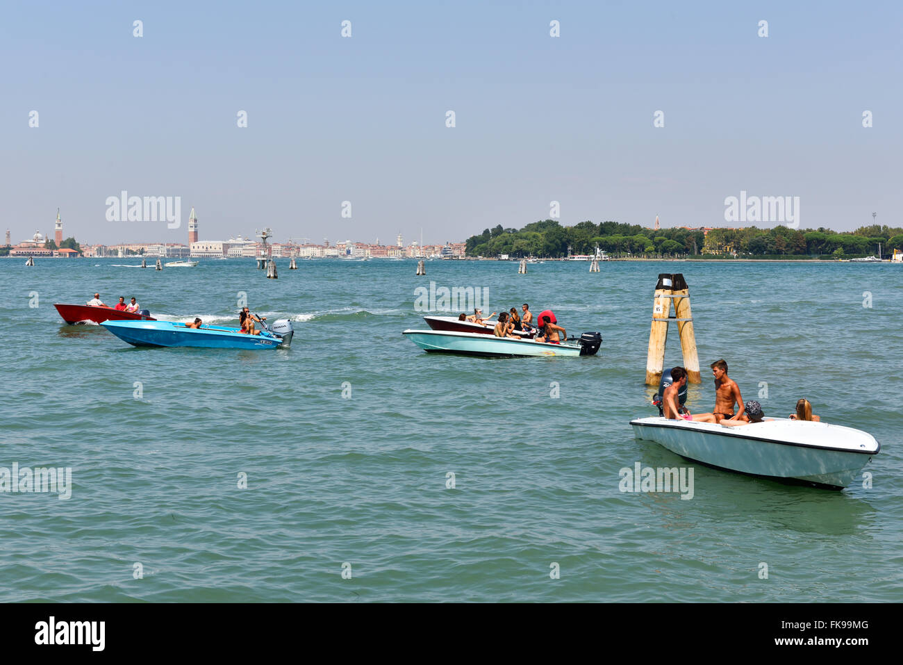 Venice, City, Skyline, Water Taxi, Boat, ship, speedboat, fisher boat ...