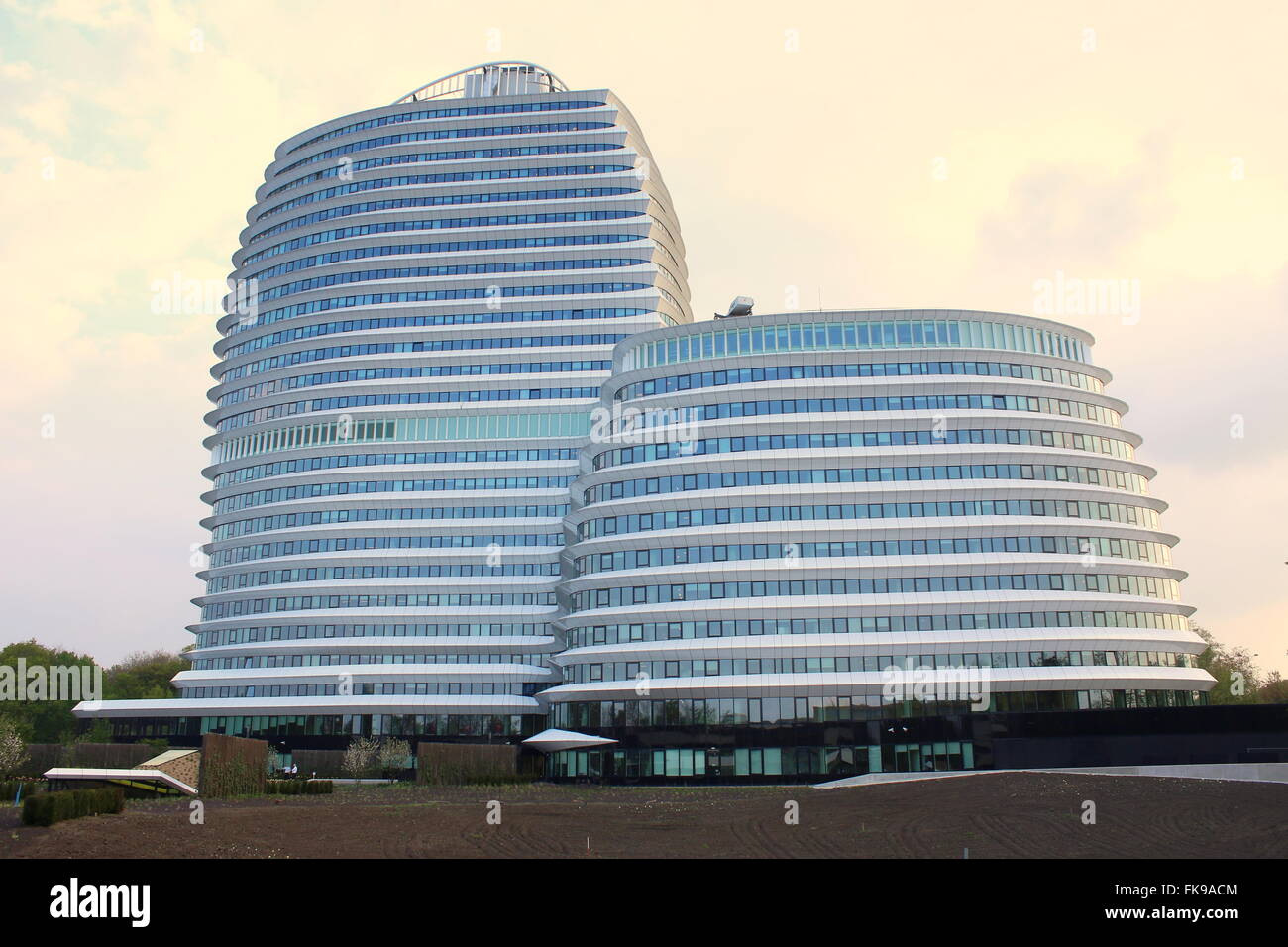 Duo towers hi-res stock photography and images - Alamy