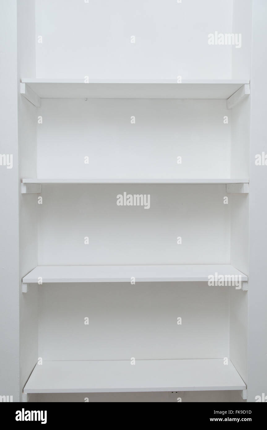 Empty shelf hi-res stock photography and images - Alamy