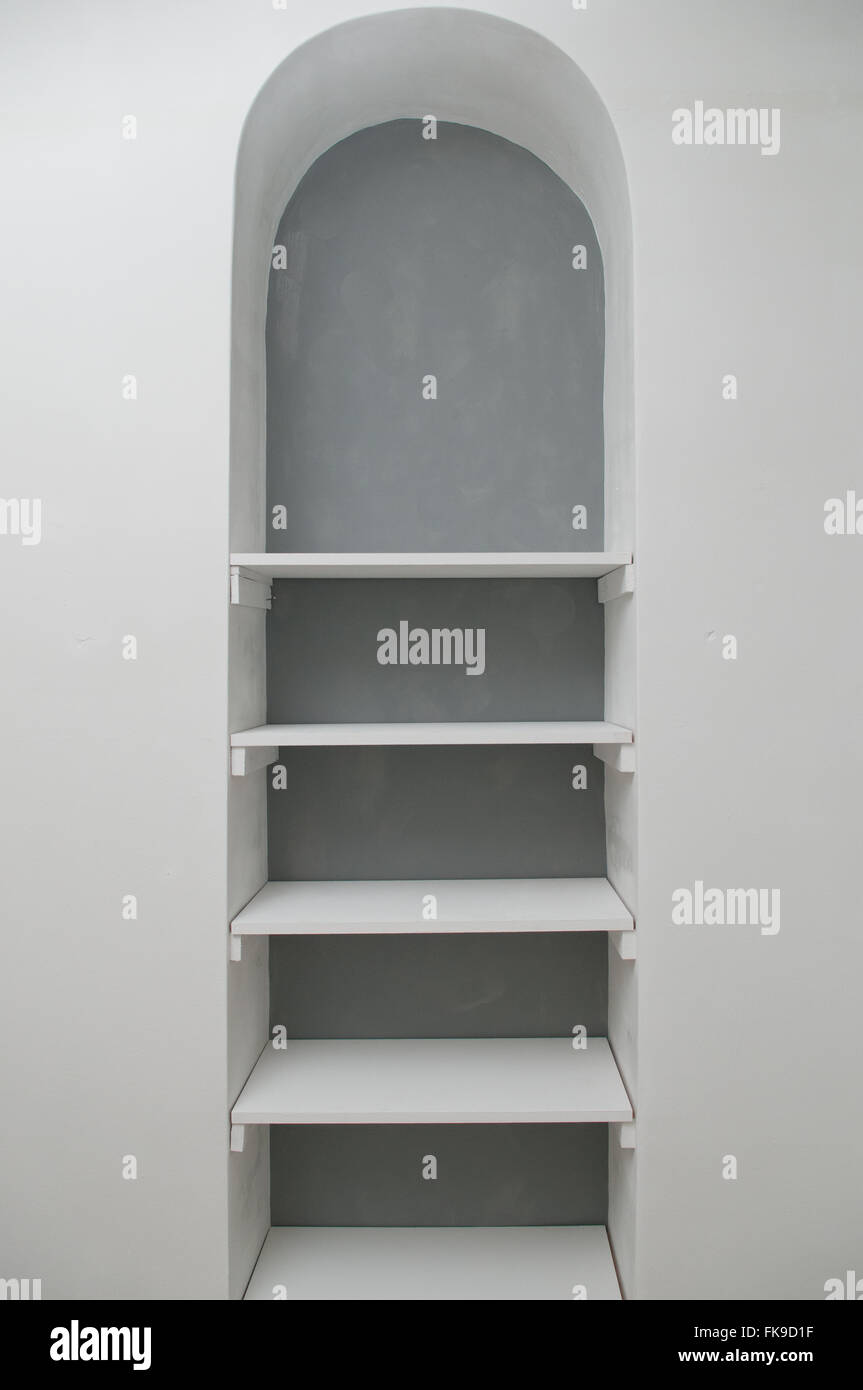 White shelf empty hi-res stock photography and images - Alamy