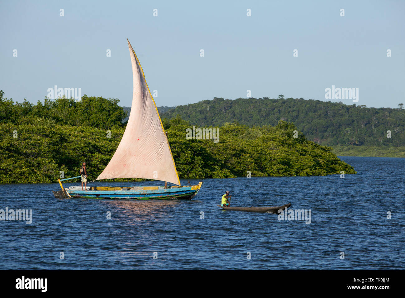 Sloop hi-res stock photography and images - Alamy