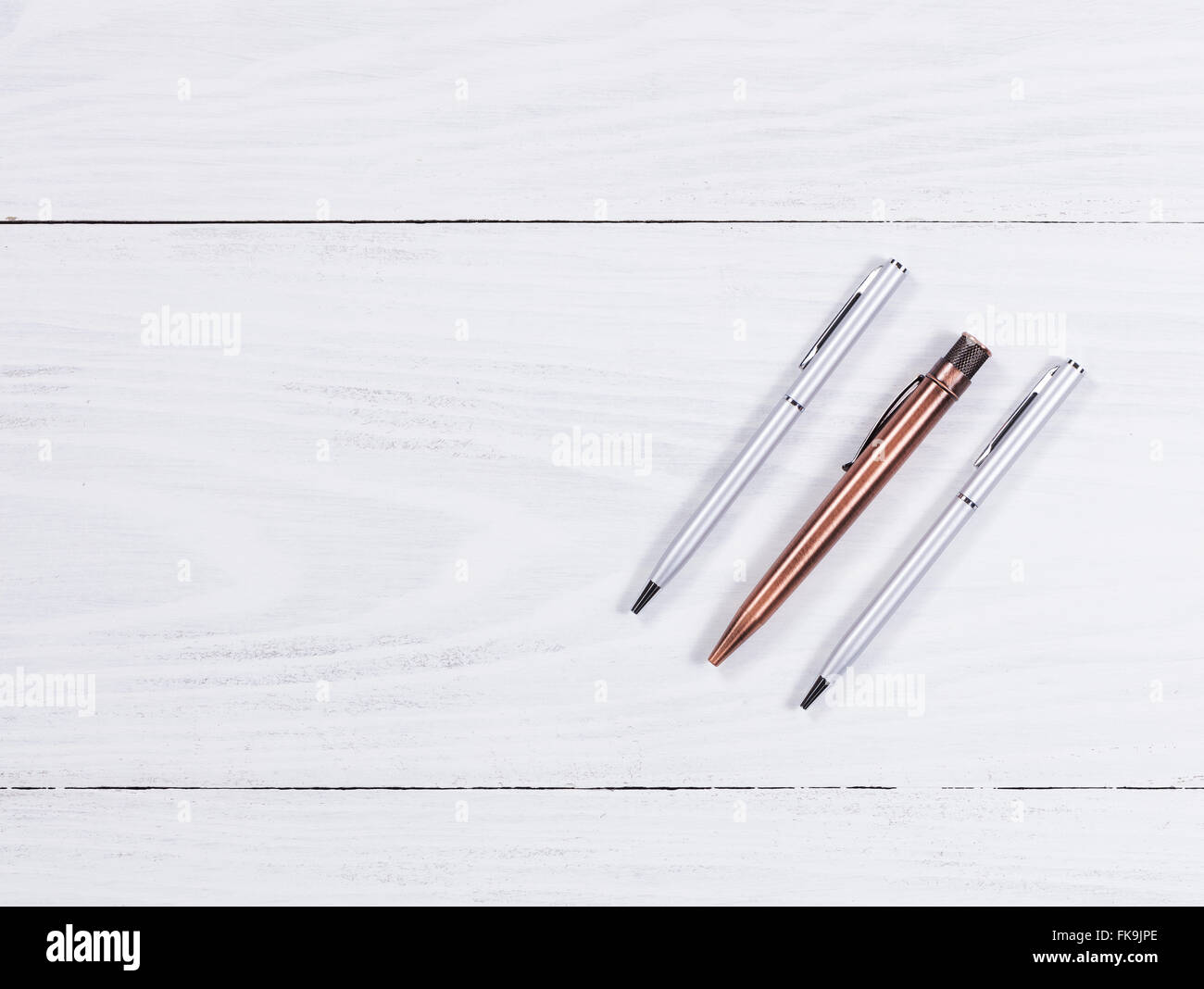 Metal pens hi-res stock photography and images - Alamy