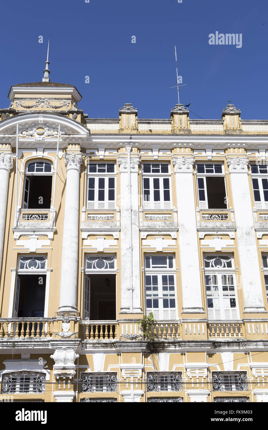 Facade of building in the Old Town neighborhood Stock Photo - Alamy