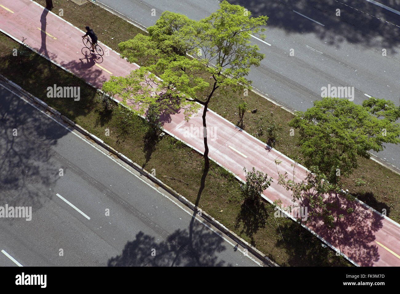 Avenue Paul VI highlighting bike lane in the median Stock Photo - Alamy