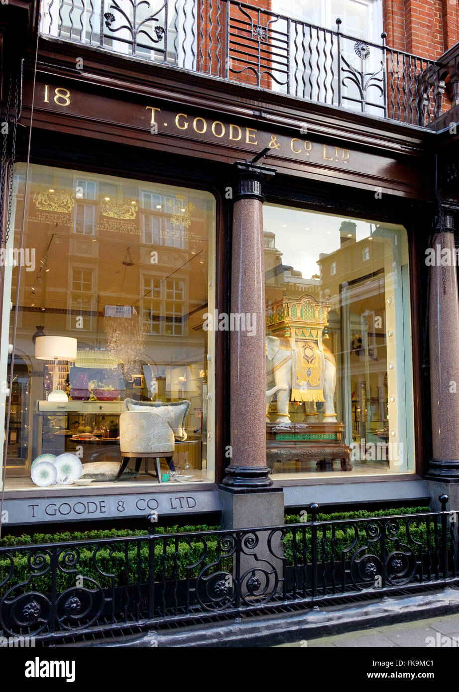 Thomas goode hi-res stock photography and images - Alamy