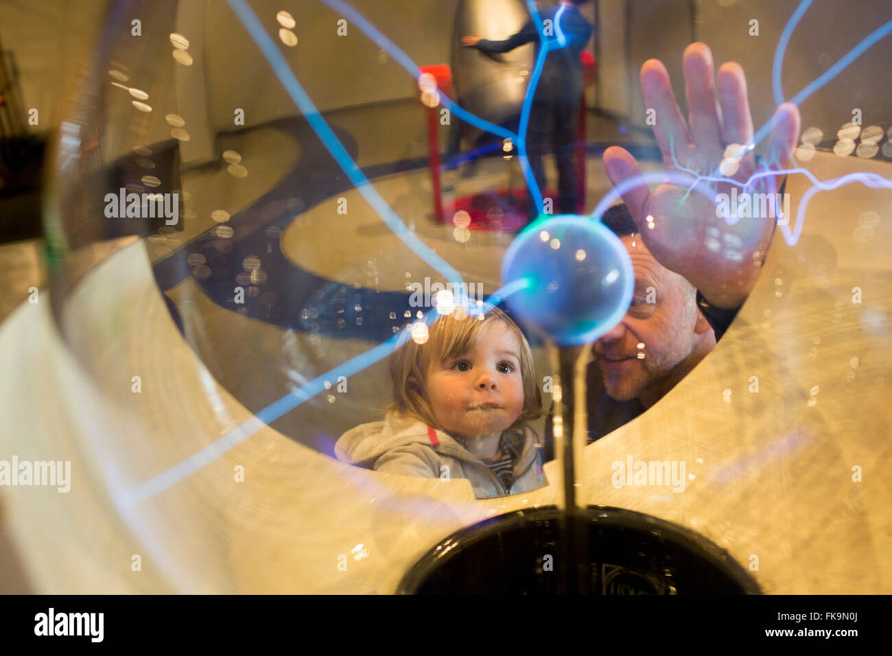 Girl static electricity hi-res stock photography and images - Alamy