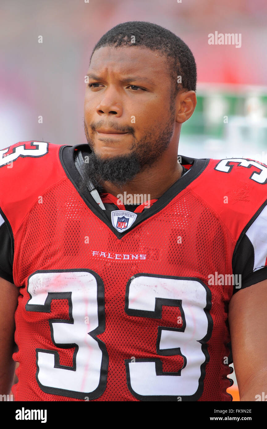 Tampa, FL, USA. 25th Sep, 2011. Atlanta Falcons running back Michael ...