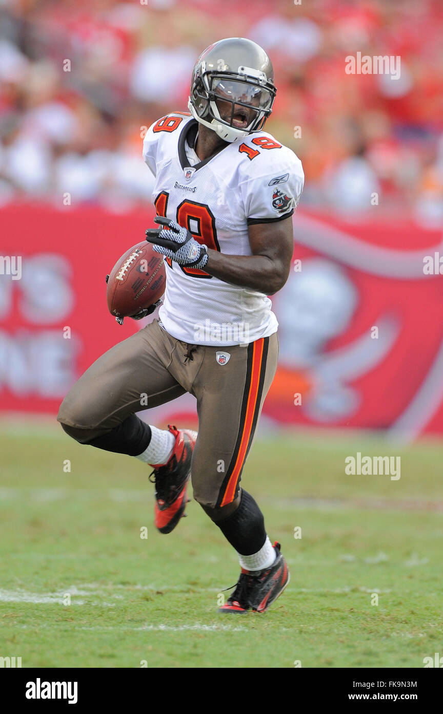 Tampa, FL, USA. 25th Sep, 2011. Tampa Bay Buccaneers wide receiver Mike ...