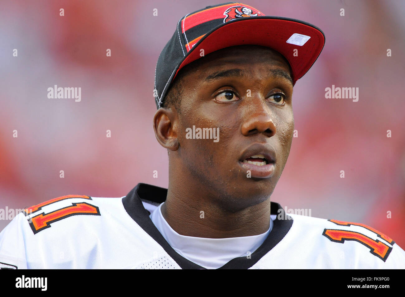 Raymond james stadium pirate ship hi-res stock photography and images ...