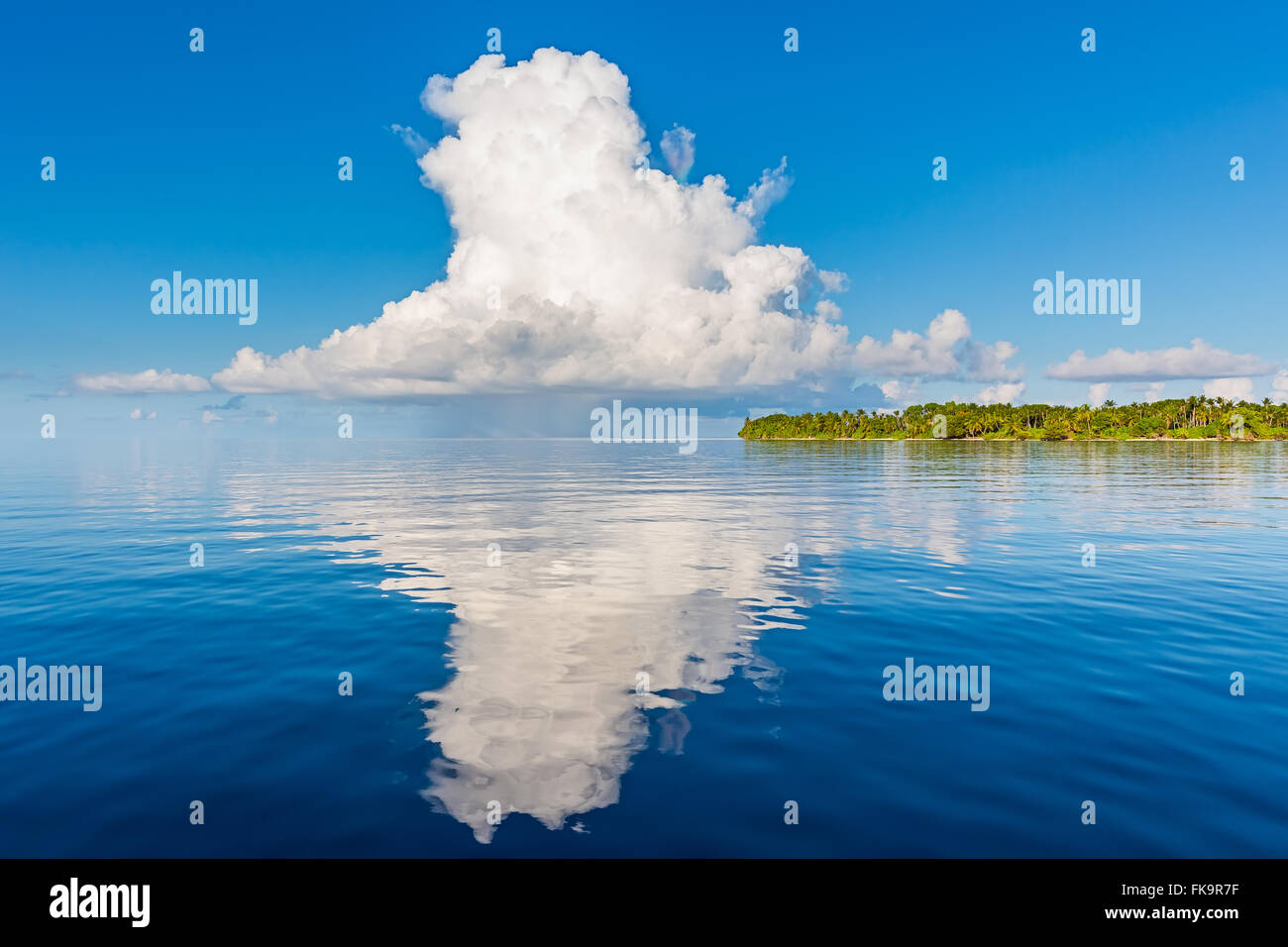 Beautiful clouds over ocean hi-res stock photography and images - Alamy