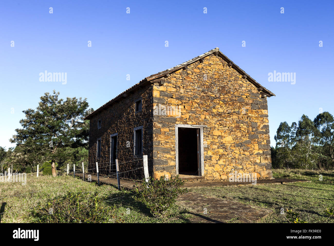 House of stone brazil hi-res stock photography and images - Alamy