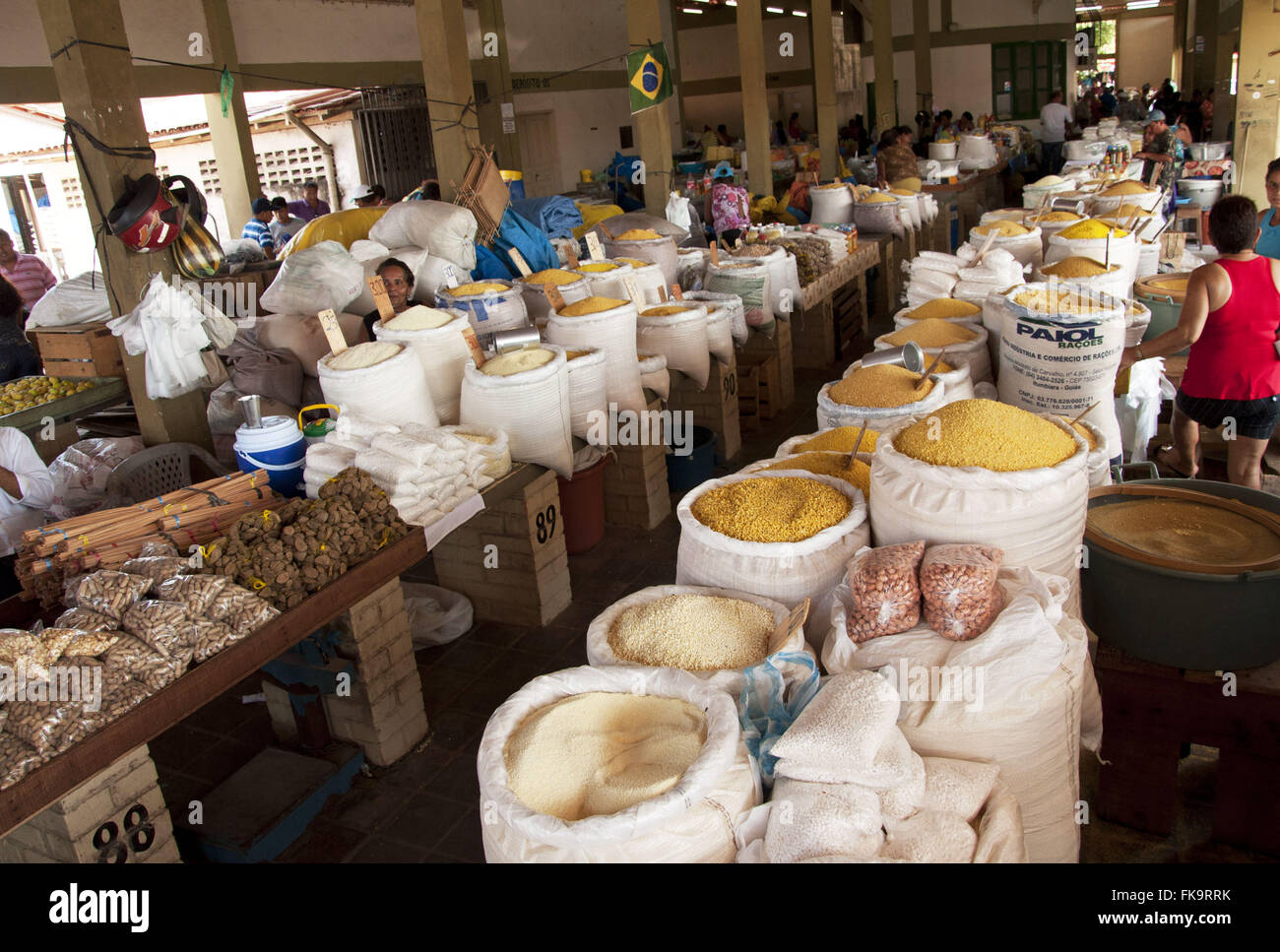 Commerce flour and grains in the Municipal Borough Market Stock Photo ...