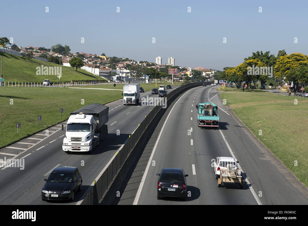 BR-116 Highway Presidente Dutra Stock Photo - Alamy
