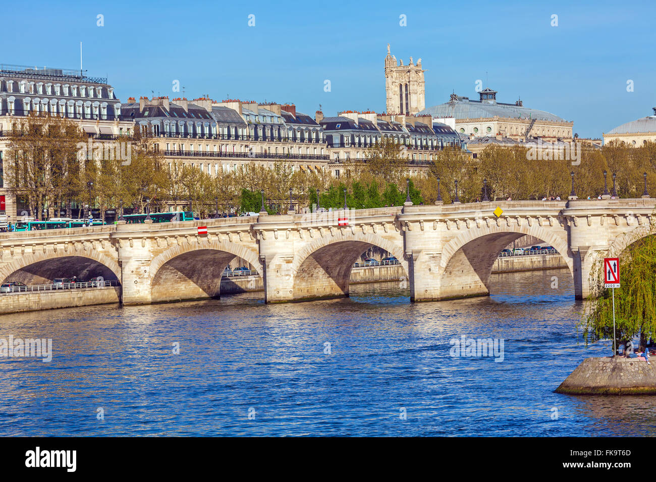 Pont Neuf Bridge High Resolution Stock Photography and Images - Alamy