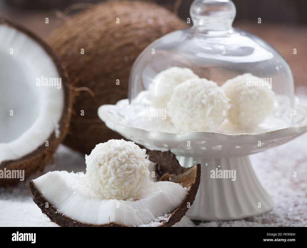 Coconut sugar shell hi-res stock photography and images - Alamy