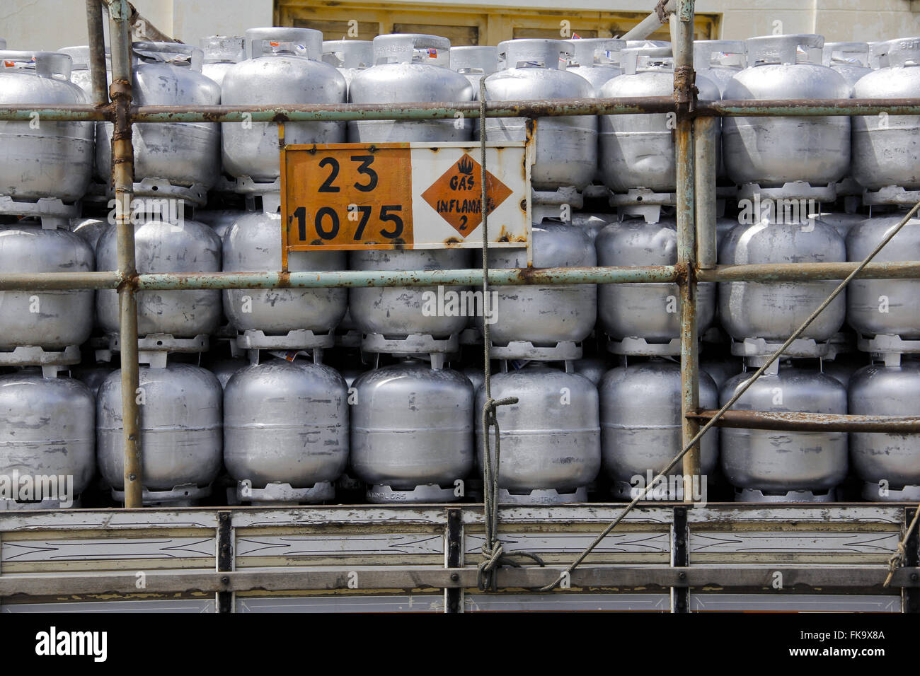Gas canisters hi-res stock photography and images - Alamy