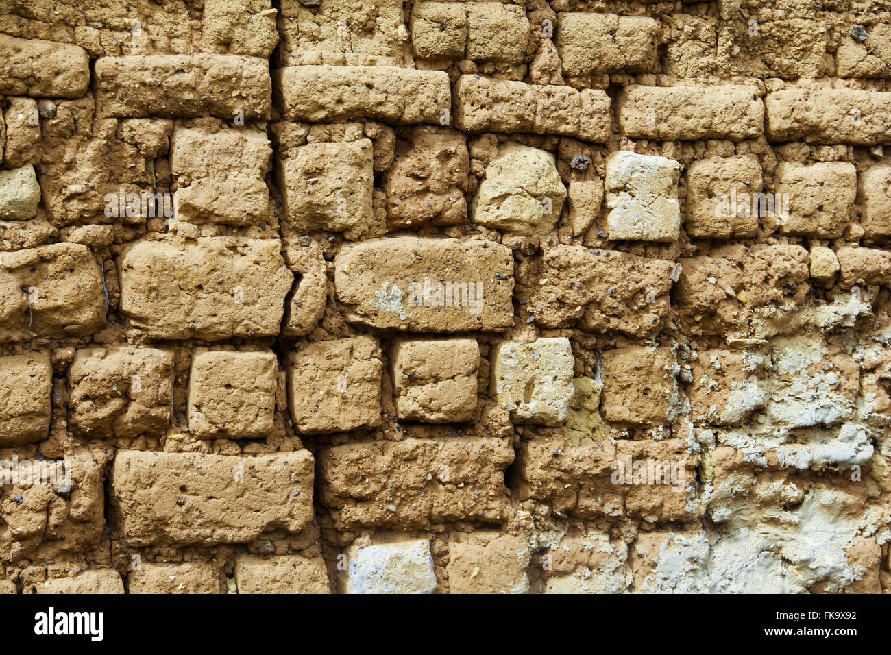 Adobe brick house hi-res stock photography and images - Alamy