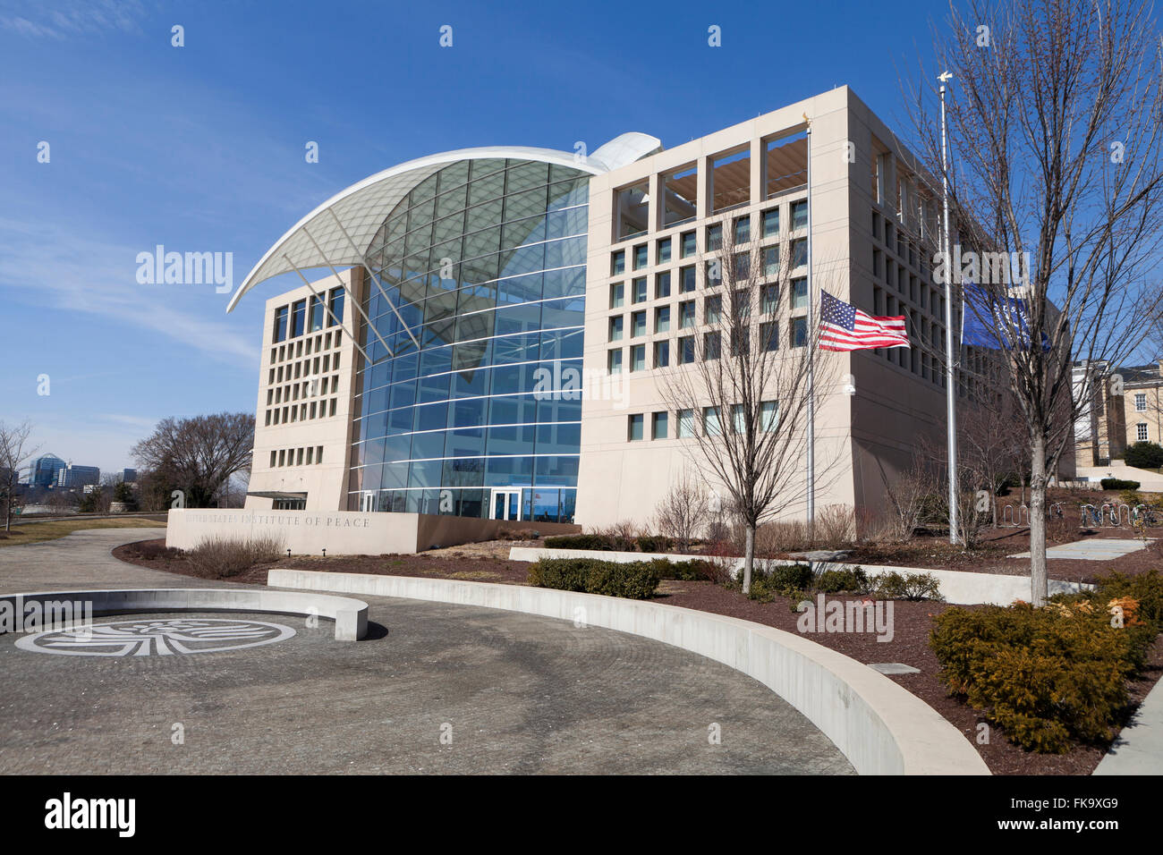 Central intelligence agency building hi-res stock photography and ...