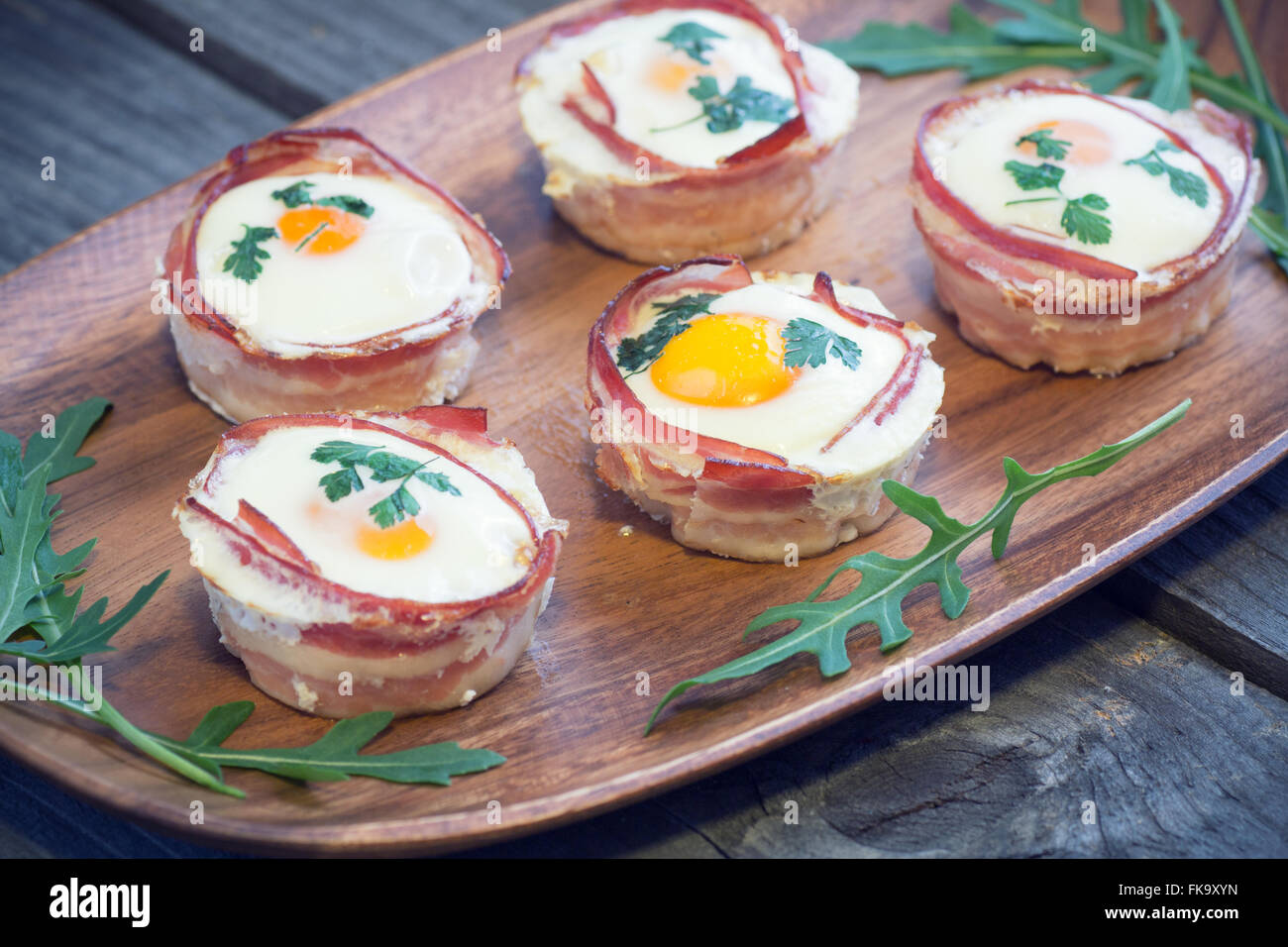 Toasted muffin with fried egg hi-res stock photography and images - Alamy