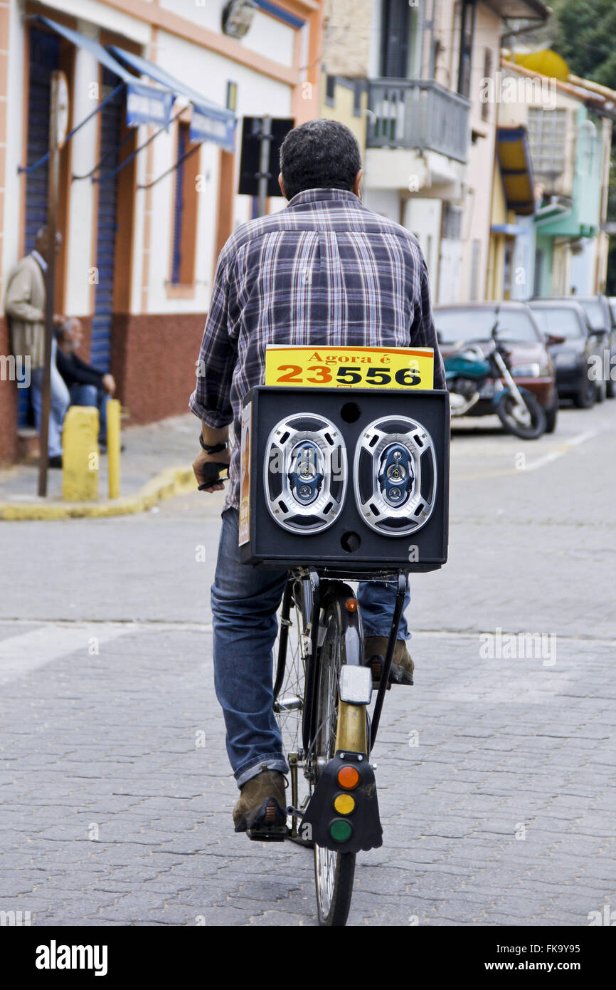 Electioneering hi-res stock photography and images - Alamy