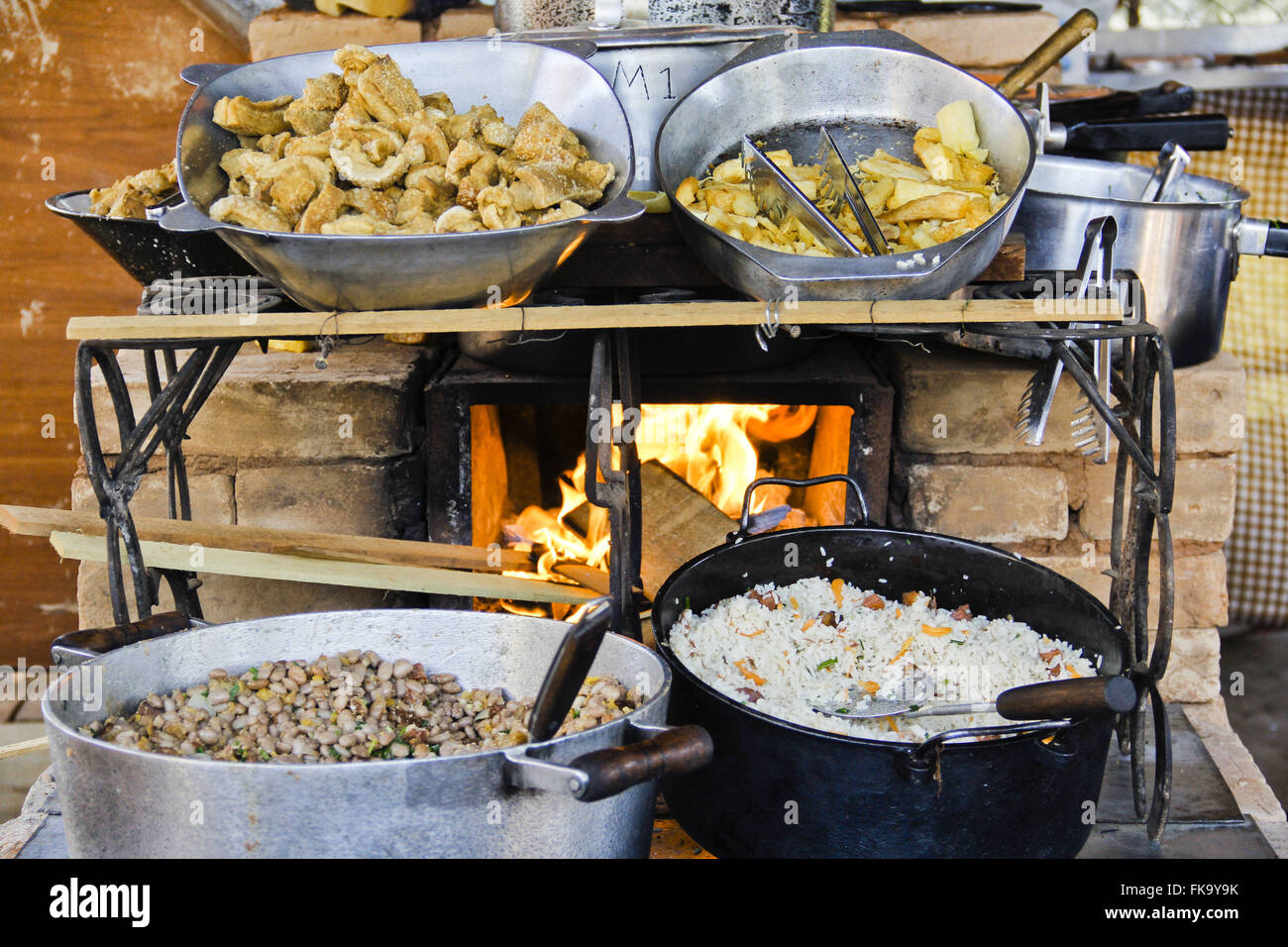 Hillbilly hi-res stock photography and images - Alamy