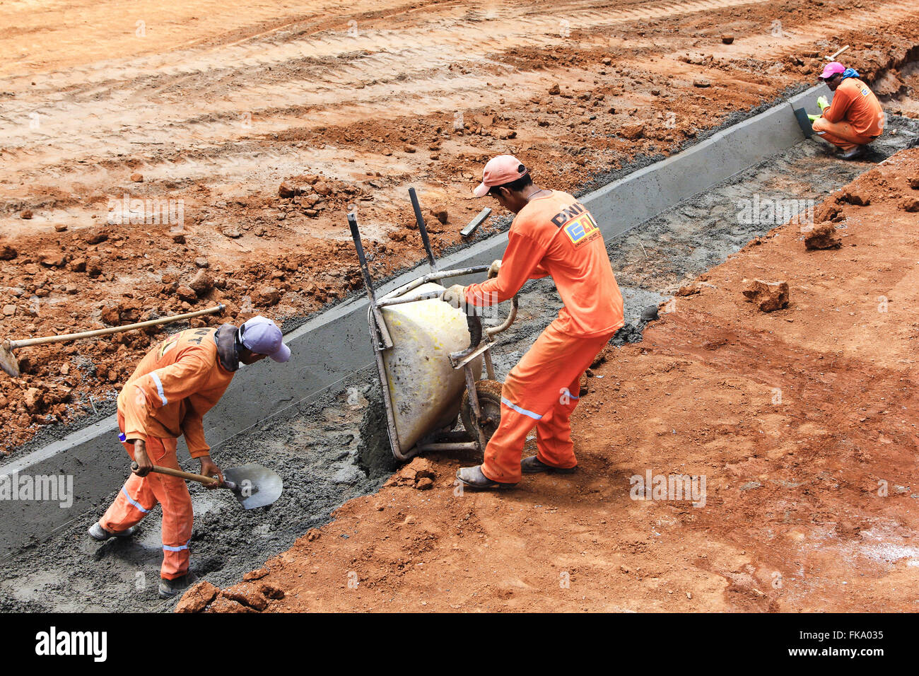 Brazil construction worker hi-res stock photography and images - Alamy