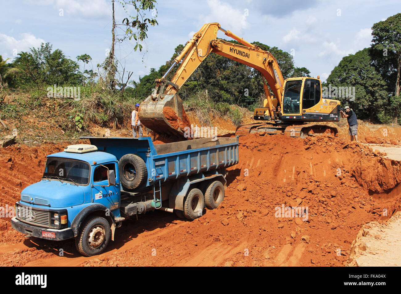 Earth removal hi-res stock photography and images - Alamy