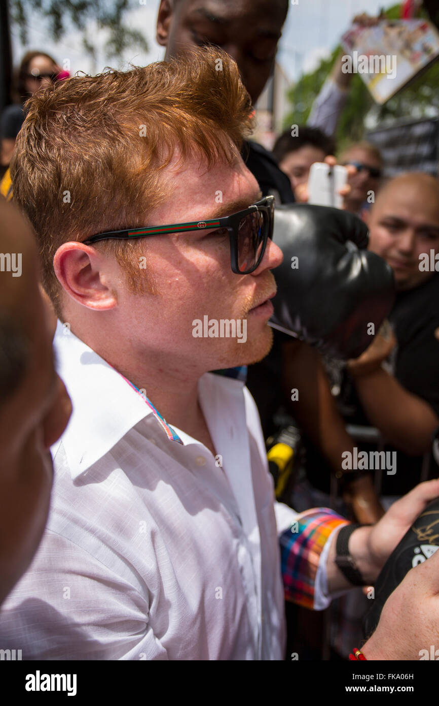 Boxer Canelo Alvarez meets fans Stock Photo - Alamy
