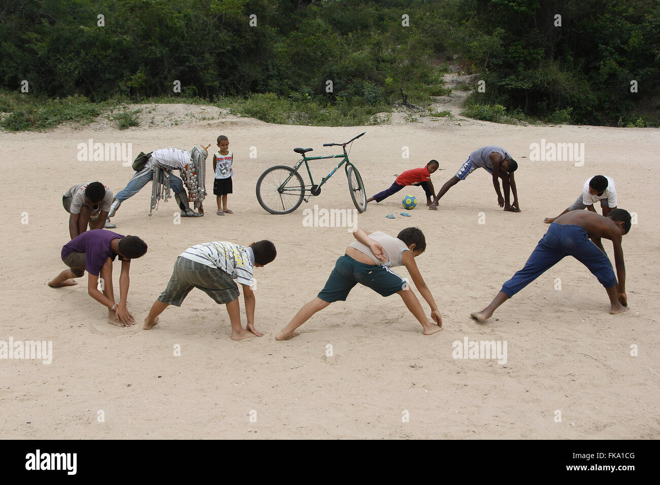 Circle group children brazil hi-res stock photography and images - Alamy