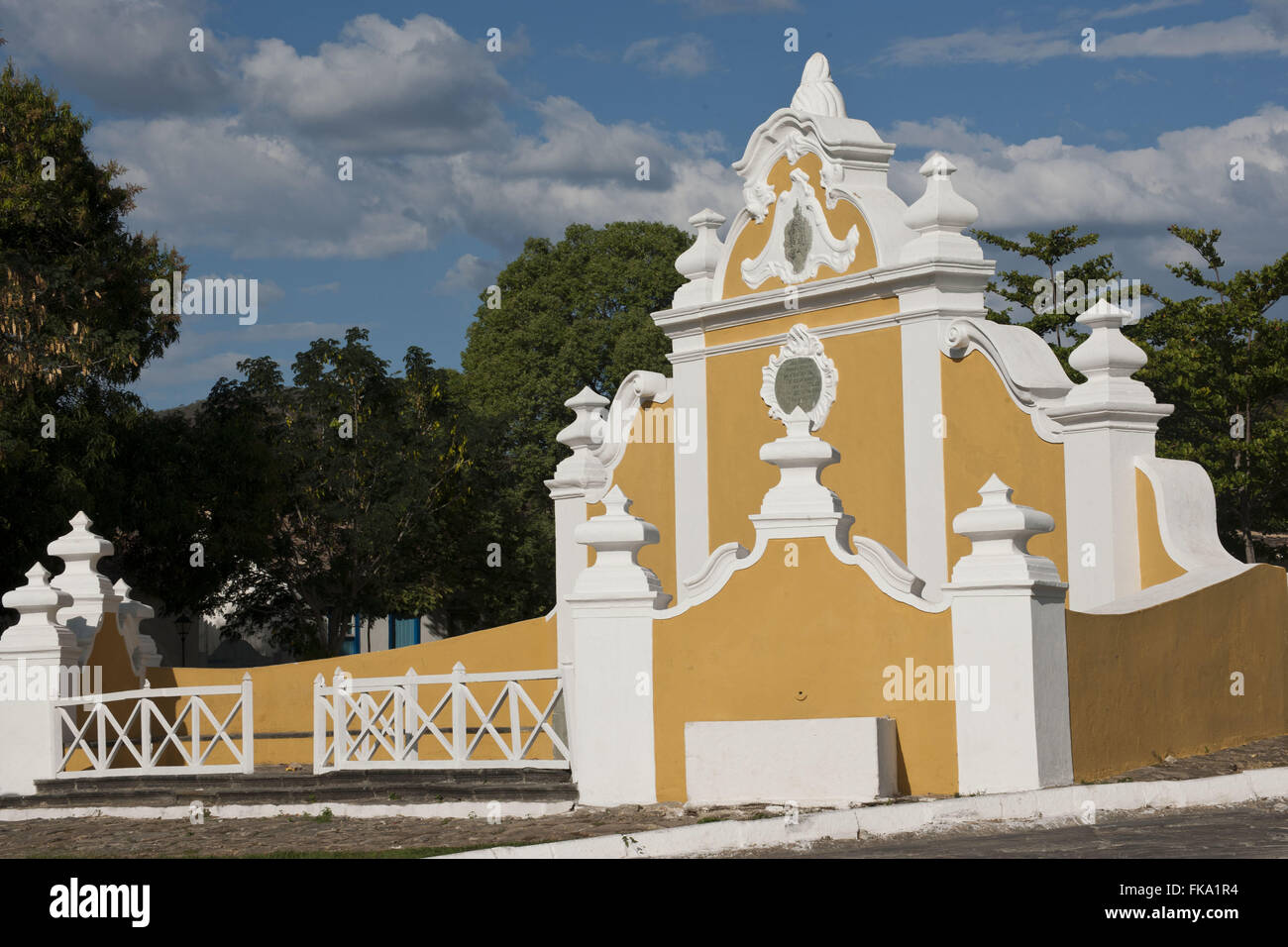 The Fountain Square of the historic city of Goias Stock Photo - Alamy