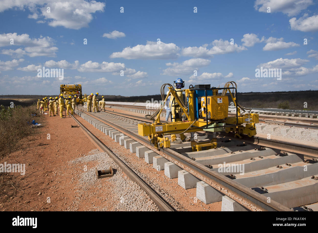 Railroad sleepers hi-res stock photography and images - Alamy