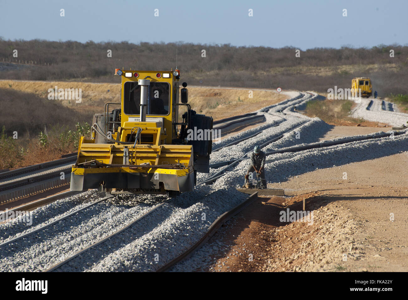 Machine that joins the gravel and even in the work of Railroad ...