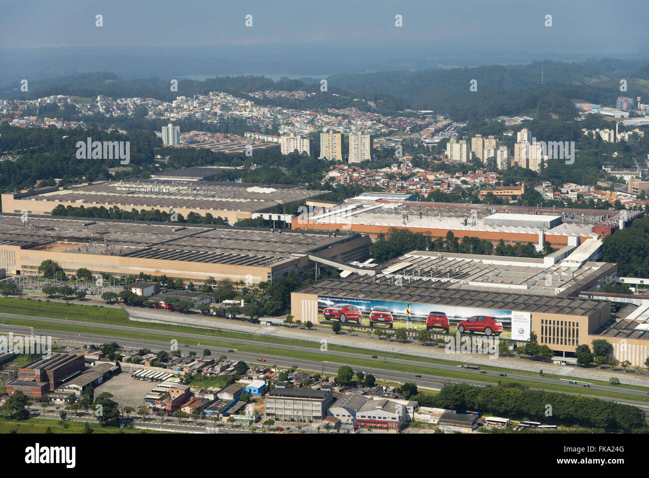 Aerial view of the Volkswagen factory in Anchieta Highway Stock Photo ...
