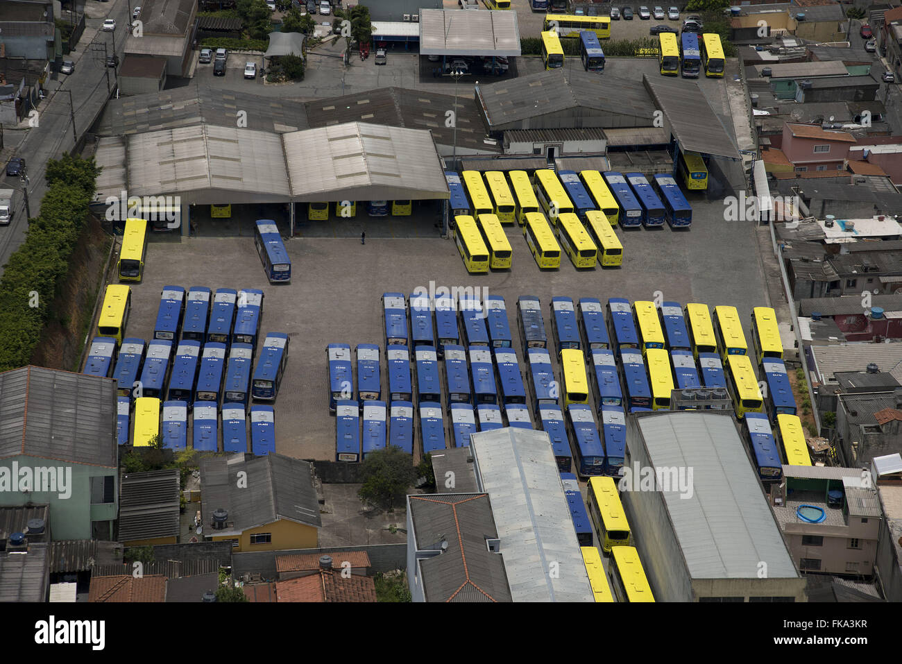 Bus garage hi-res stock photography and images - Alamy