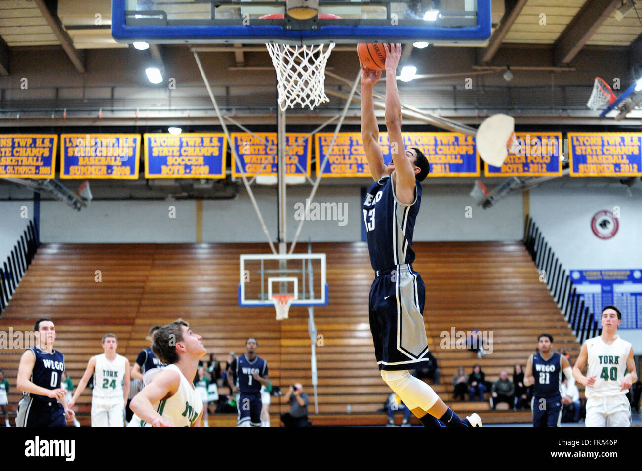Slam dunk hi-res stock photography and images - Alamy