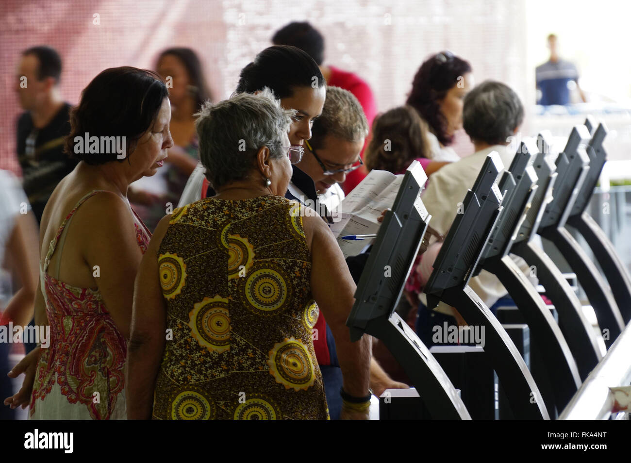 Self service terminals hi-res stock photography and images - Alamy