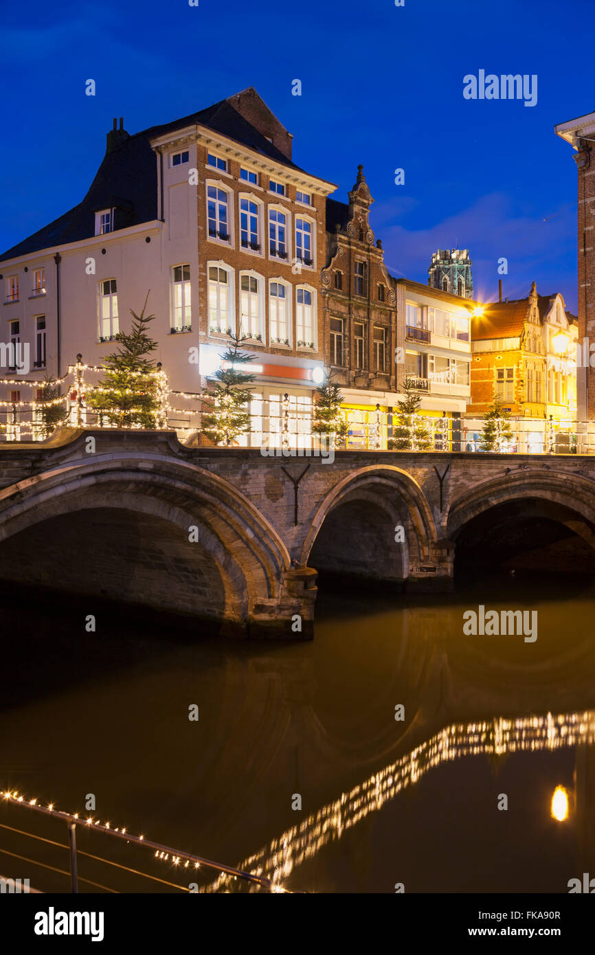 Bridge on Dyle River in Mechelen Stock Photo - Alamy