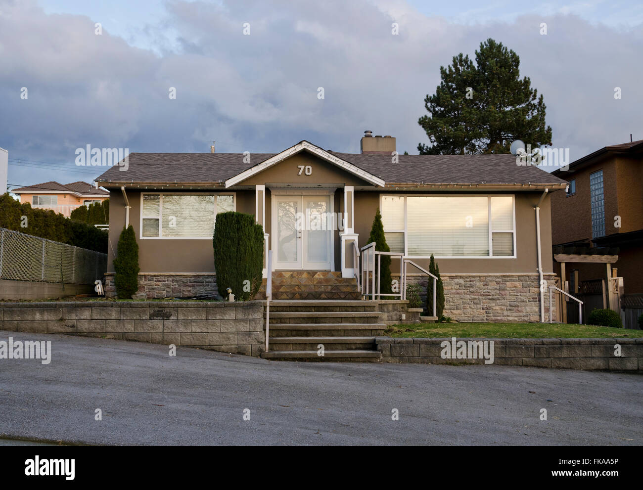 Small single family detached home in Greater Vancouver (Burnaby suburb ...