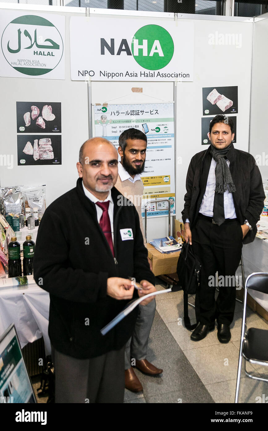 Members of the Nippon Asian Halal Association (NAHA) introduce their ...